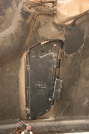 פתחי איוורור במכסה מנוע