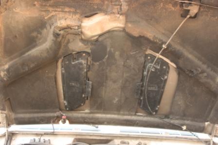 פתחי איוורור במכסה מנוע